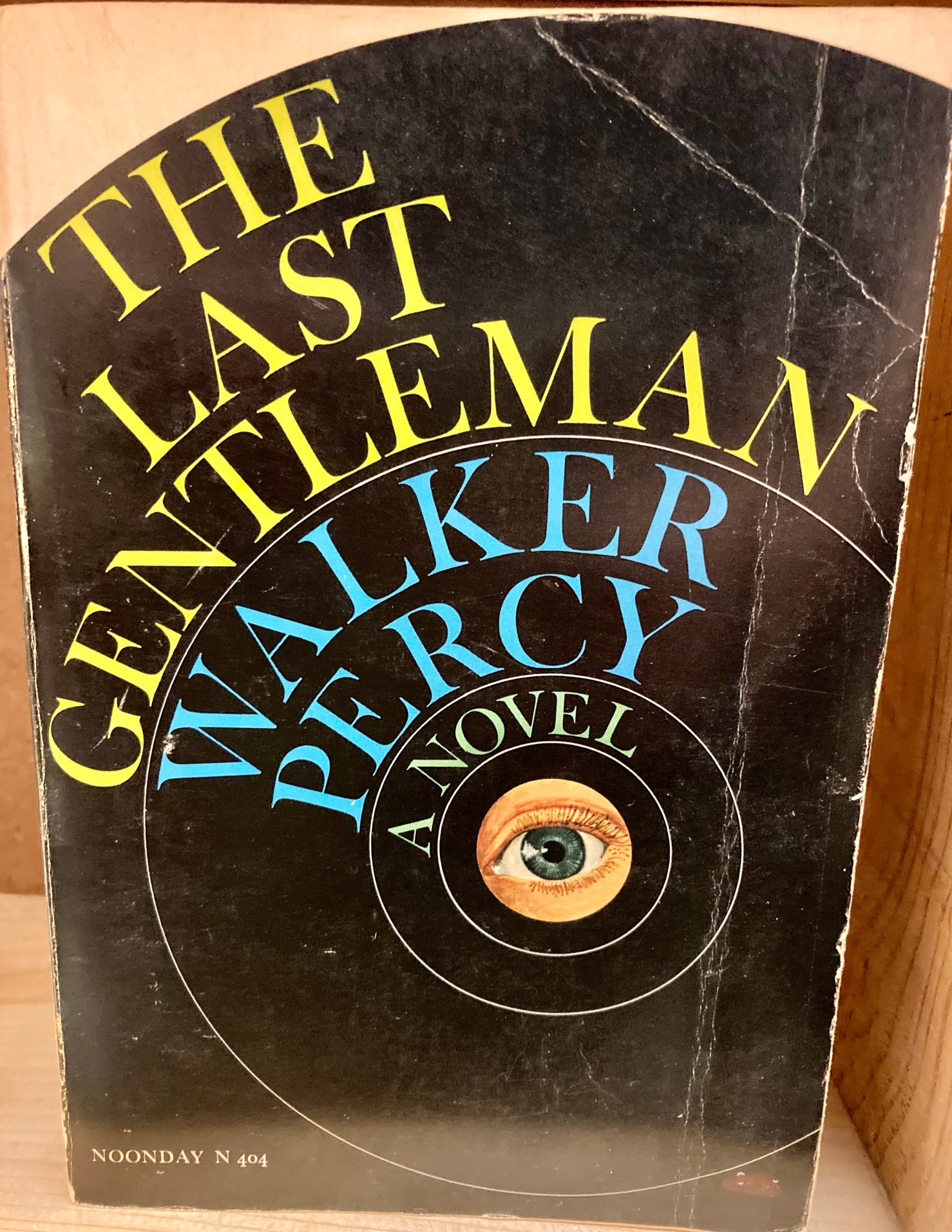 Blog about book browsing on a Friday afternoon (and mostly looking at ...